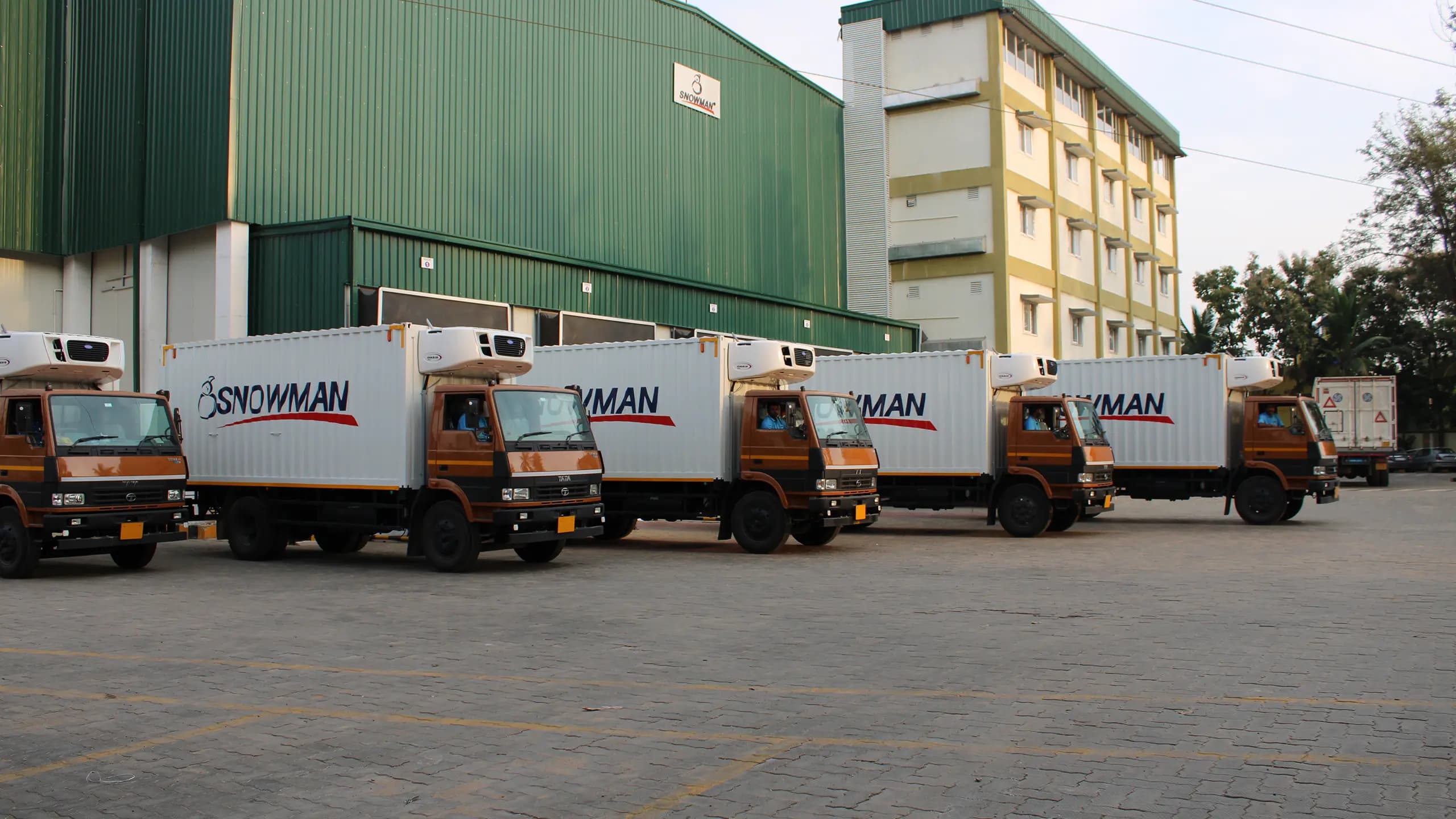 Distribution - Snowman Logistics